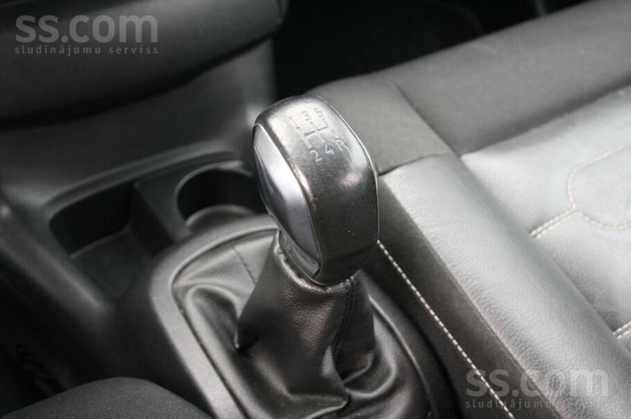 Balts Citroen C4 Cactus 2016 Jelgava, ar dzinēja tilpumu 1.20 L un nobraukumu 120 tūkst. km par 5495 €, foto 31 vietnē AUTOMOTO.COM.LV