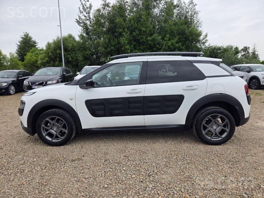 Balts Citroen C4 Cactus 2016 Jelgava, ar dzinēja tilpumu 1.20 L un nobraukumu 0 tūkst. km par 5300 €, foto 3 vietnē AUTOMOTO.COM.LV