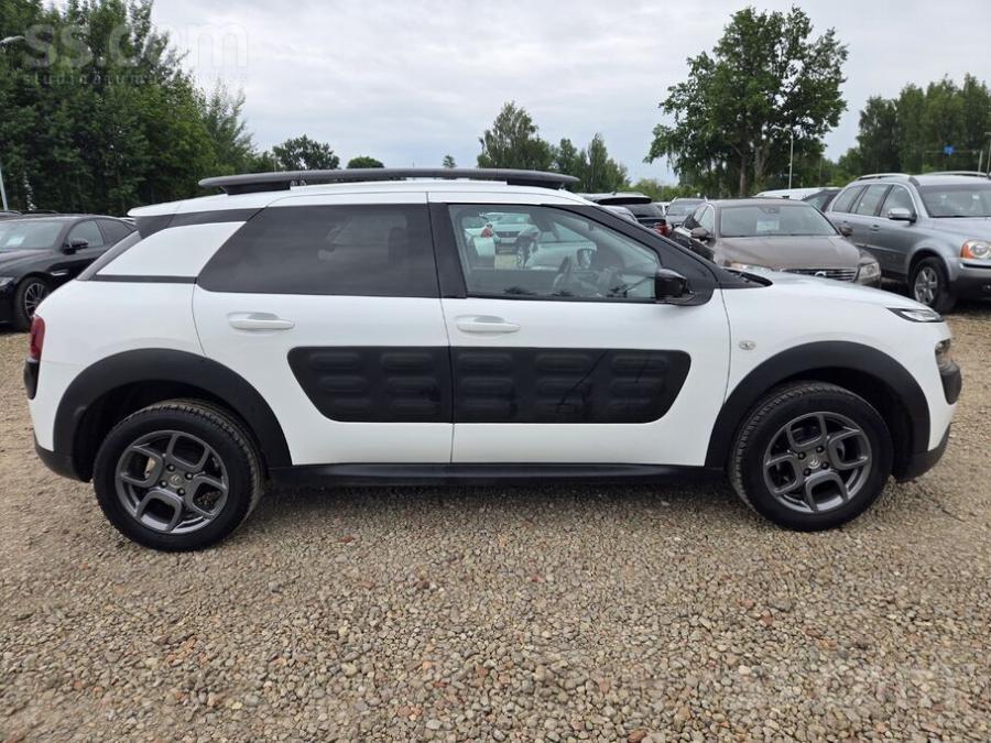 Balts Citroen C4 Cactus 2016 Jelgava, ar dzinēja tilpumu 1.20 L un nobraukumu 0 tūkst. km par 5300 €, foto 7 vietnē AUTOMOTO.COM.LV