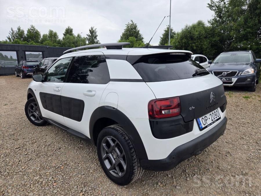Balts Citroen C4 Cactus 2016 Jelgava, ar dzinēja tilpumu 1.20 L un nobraukumu 0 tūkst. km par 5300 €, foto 8 vietnē AUTOMOTO.COM.LV