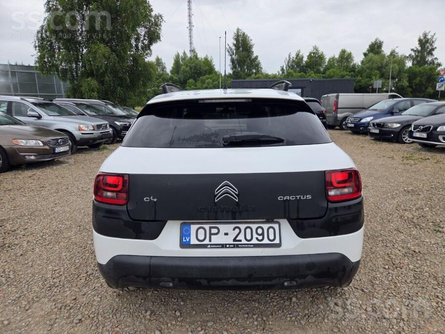 Balts Citroen C4 Cactus 2016 Jelgava, ar dzinēja tilpumu 1.20 L un nobraukumu 0 tūkst. km par 5300 €, foto 9 vietnē AUTOMOTO.COM.LV