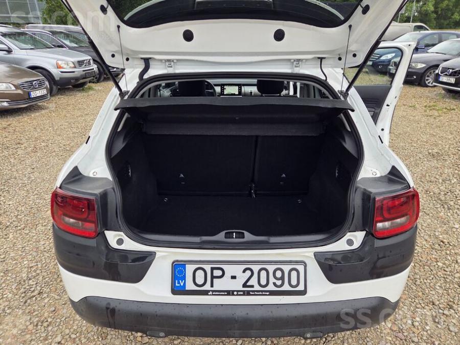 Balts Citroen C4 Cactus 2016 Jelgava, ar dzinēja tilpumu 1.20 L un nobraukumu 0 tūkst. km par 5300 €, foto 16 vietnē AUTOMOTO.COM.LV