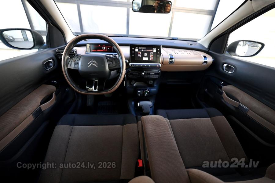 Balts Citroen C4 Cactus 2016 Tallina, ar dzinēja tilpumu 1.20 L un nobraukumu 108 tūkst. km par 6900 €, foto 6 vietnē AUTOMOTO.COM.LV