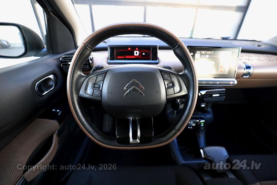 Balts Citroen C4 Cactus 2016 Tallina, ar dzinēja tilpumu 1.20 L un nobraukumu 108 tūkst. km par 6900 €, foto 7 vietnē AUTOMOTO.COM.LV
