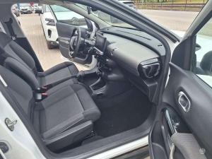 White Citroen C4 Cactus 2016 in Taurage, with an engine capacity of 1.20 L and mileage of 110 thousand km for 4200 €, photo 14 on AUTOMOTO.COM.LV