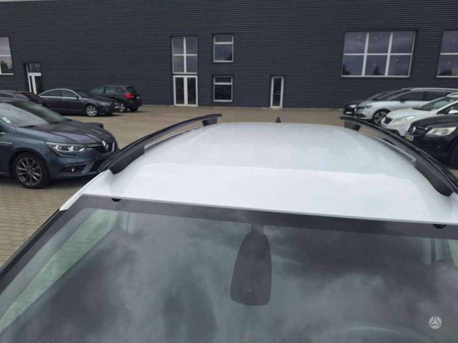 White Citroen C4 Cactus 2016 in Taurage, with an engine capacity of 1.20 L and mileage of 110 thousand km for 4200 €, photo 21 on AUTOMOTO.COM.LV