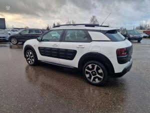 White Citroen C4 Cactus 2017 in Ukmerge, with an engine capacity of 1.56 L and mileage of 215 thousand km for 5150 €, photo 11 on AUTOMOTO.COM.LV