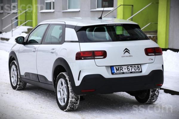 Balts Citroen C4 Cactus 2018 Rīga, ar dzinēja tilpumu 1.50 L un nobraukumu 103 tūkst. km par 6995 €, foto 5 vietnē AUTOMOTO.COM.LV