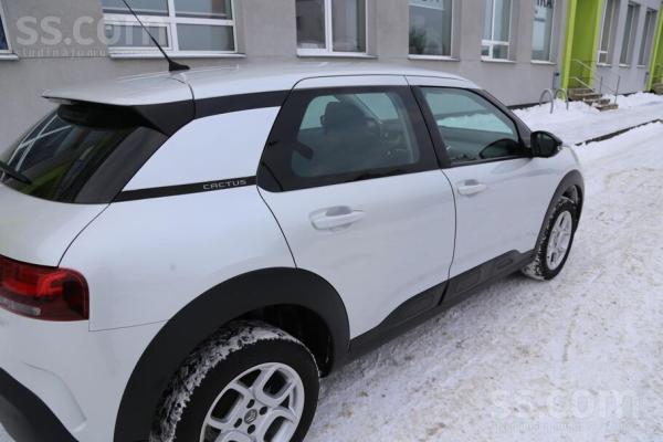 Balts Citroen C4 Cactus 2018 Rīga, ar dzinēja tilpumu 1.50 L un nobraukumu 103 tūkst. km par 6995 €, foto 8 vietnē AUTOMOTO.COM.LV
