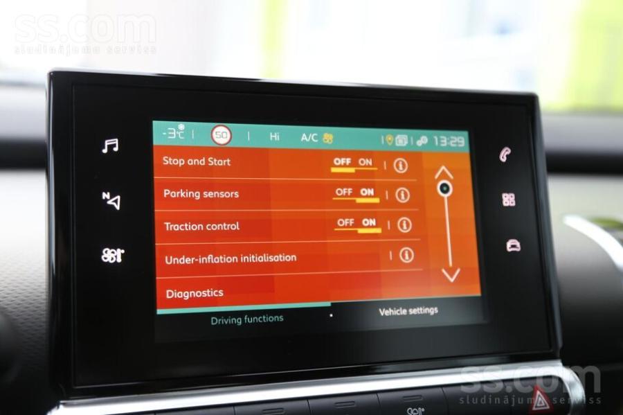 Белый Ситроен C4 Кактус 2018 в Рига, объемом двигателя 1.50 л и пробегом 103 тыс. км за 6995 €, фото 15 на AUTOMOTO.COM.LV