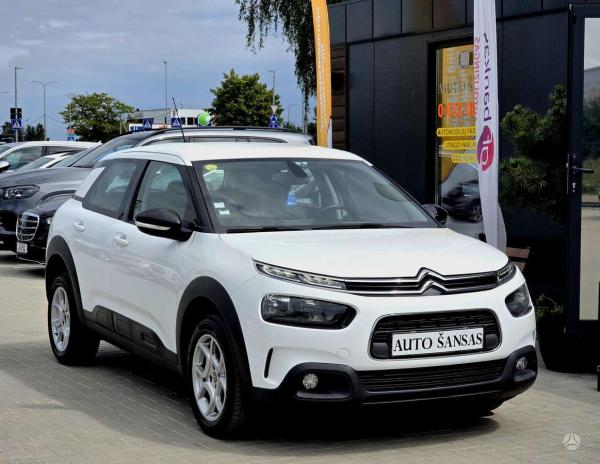 White Citroen C4 Cactus 2018 in Taurage, with an engine capacity of 1.56 L and mileage of 280 thousand km for 4500 €, photo 1 on AUTOMOTO.COM.LV