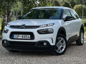 White Citroen C4 Cactus 2018 in Jelgava, with an engine capacity of 1.20 L and mileage of 0 thousand km for 7590 €, photo  on AUTOMOTO.COM.LV