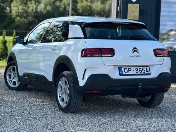 Balts Citroen C4 Cactus 2018 Jelgava, ar dzinēja tilpumu 1.20 L un nobraukumu 0 tūkst. km par 7590 €, foto 5 vietnē AUTOMOTO.COM.LV