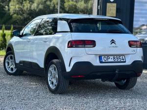 White Citroen C4 Cactus 2018 in Jelgava, with an engine capacity of 1.20 L and mileage of 0 thousand km for 7590 €, photo 6 on AUTOMOTO.COM.LV