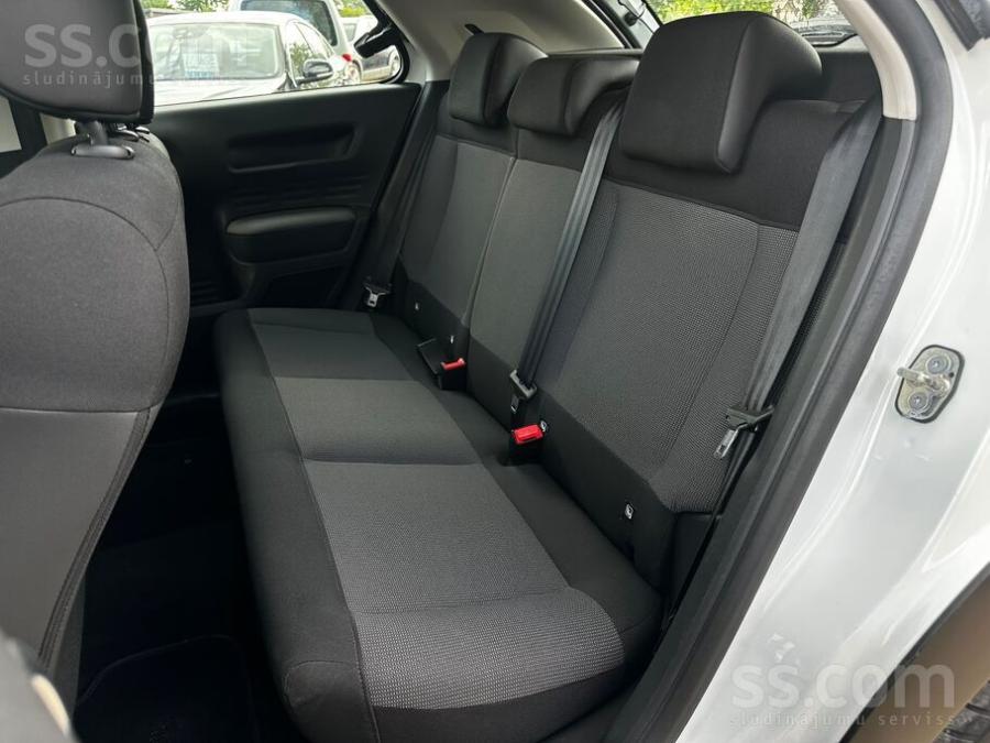 White Citroen C4 Cactus 2018 in Jelgava, with an engine capacity of 1.20 L and mileage of 0 thousand km for 7590 €, photo 14 on AUTOMOTO.COM.LV