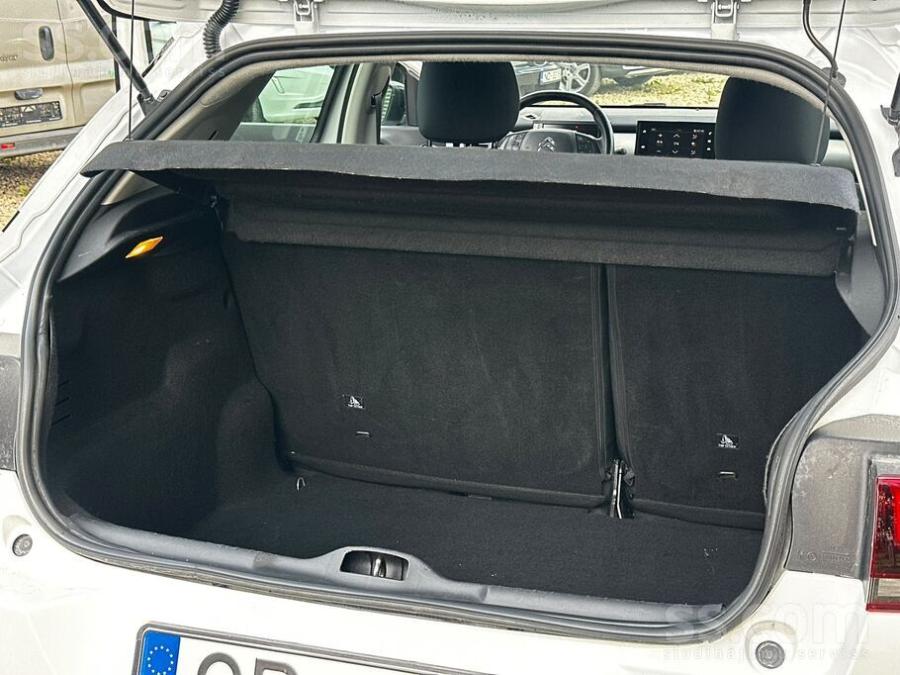 White Citroen C4 Cactus 2018 in Jelgava, with an engine capacity of 1.20 L and mileage of 0 thousand km for 7590 €, photo 22 on AUTOMOTO.COM.LV