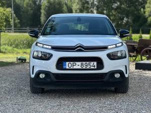 Balts Citroen C4 Cactus 2018 Jelgava, ar dzinēja tilpumu 1.20 L un nobraukumu 152 tūkst. km par 7590 €, foto 4 vietnē AUTOMOTO.COM.LV
