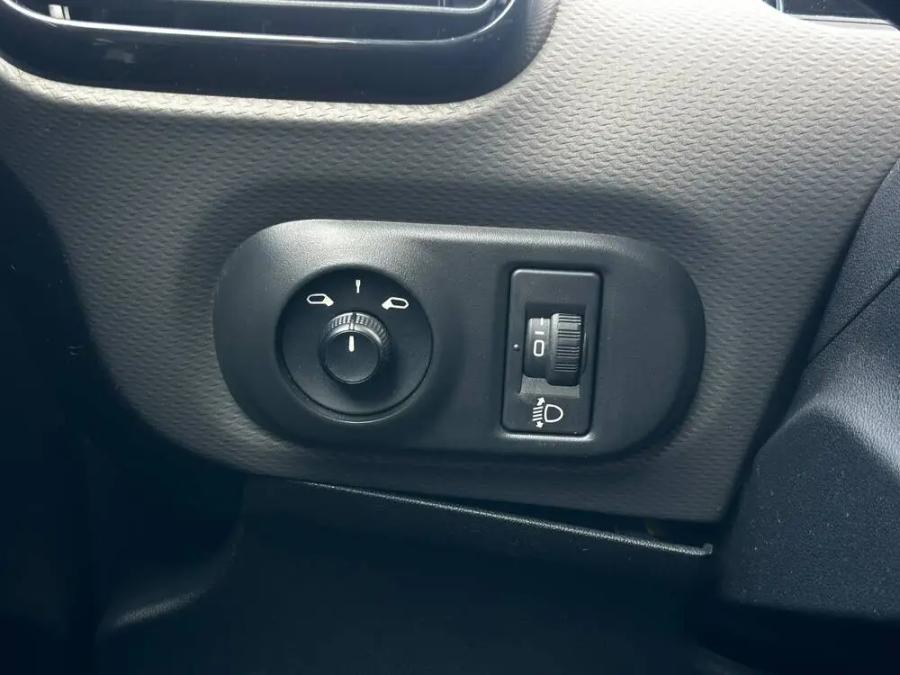 Balts Citroen C4 Cactus 2018 Jelgava, ar dzinēja tilpumu 1.20 L un nobraukumu 152 tūkst. km par 7590 €, foto 16 vietnē AUTOMOTO.COM.LV