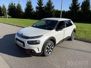 Balts Citroen C4 Cactus 2018 Rīga, ar dzinēja tilpumu 1.20 L un nobraukumu 120 tūkst. km par 8350 €, foto  vietnē AUTOMOTO.COM.LV