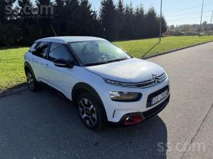 Balts Citroen C4 Cactus 2018 Rīga, ar dzinēja tilpumu 1.20 L un nobraukumu 120 tūkst. km par 8350 €, foto 4 vietnē AUTOMOTO.COM.LV