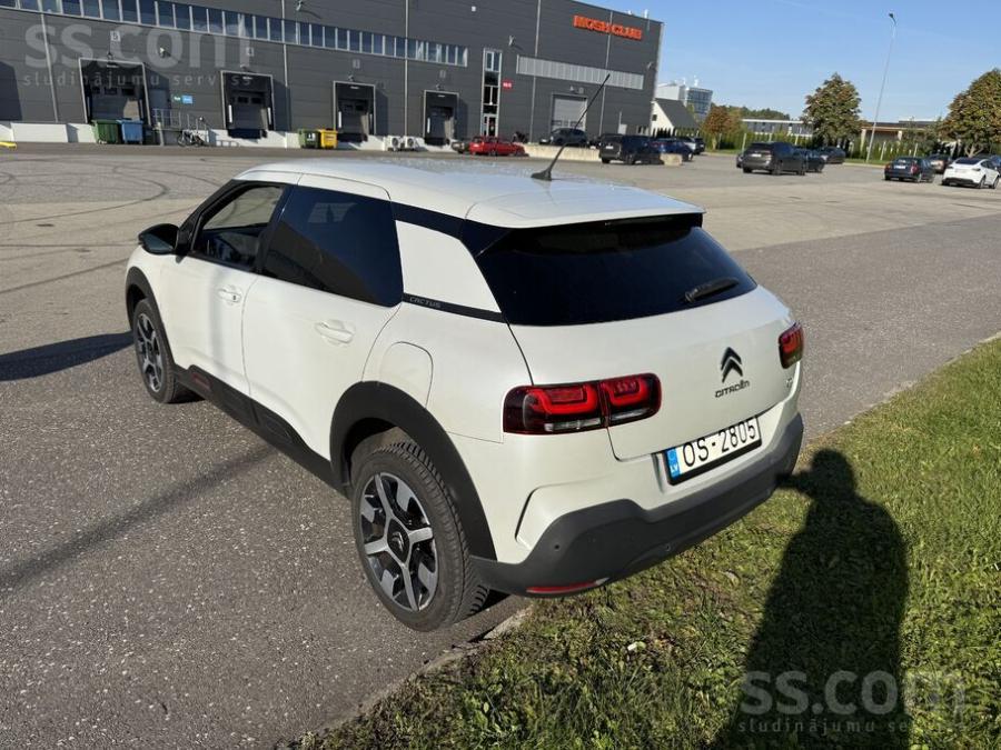 Balts Citroen C4 Cactus 2018 Rīga, ar dzinēja tilpumu 1.20 L un nobraukumu 120 tūkst. km par 8350 €, foto 9 vietnē AUTOMOTO.COM.LV