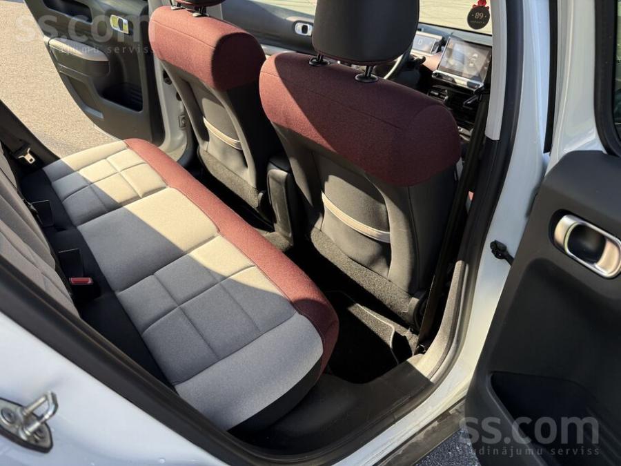 Balts Citroen C4 Cactus 2018 Rīga, ar dzinēja tilpumu 1.20 L un nobraukumu 120 tūkst. km par 8350 €, foto 13 vietnē AUTOMOTO.COM.LV