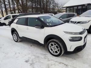 White Citroen C4 Cactus 2019 in Taurage, with an engine capacity of 1.50 L and mileage of 65 thousand km for 6300 €, photo 2 on AUTOMOTO.COM.LV