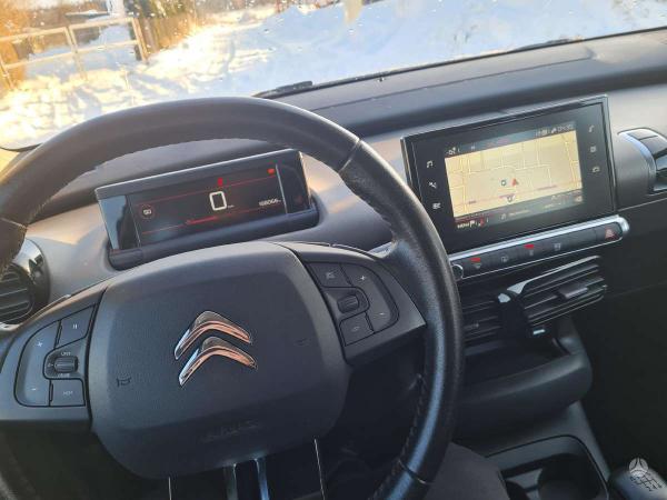 Balts Citroen C4 Cactus 2019 Tauragė, ar dzinēja tilpumu 1.20 L un nobraukumu 153 tūkst. km par 6200 €, foto 2 vietnē AUTOMOTO.COM.LV