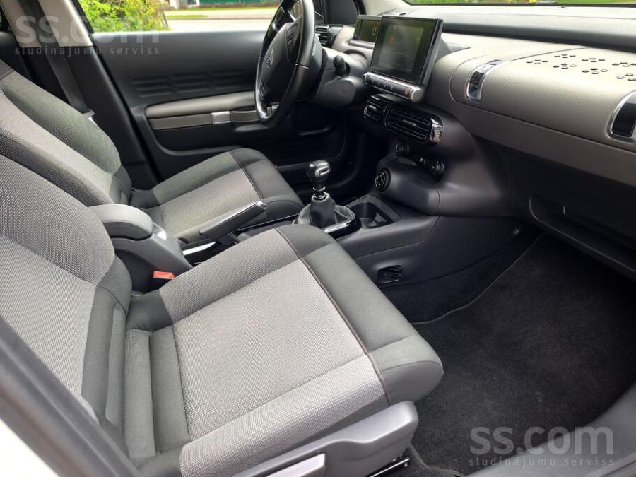 Balts Citroen C4 Cactus 2019 Jelgava, ar dzinēja tilpumu 1.20 L un nobraukumu 0 tūkst. km par 7990 €, foto 15 vietnē AUTOMOTO.COM.LV