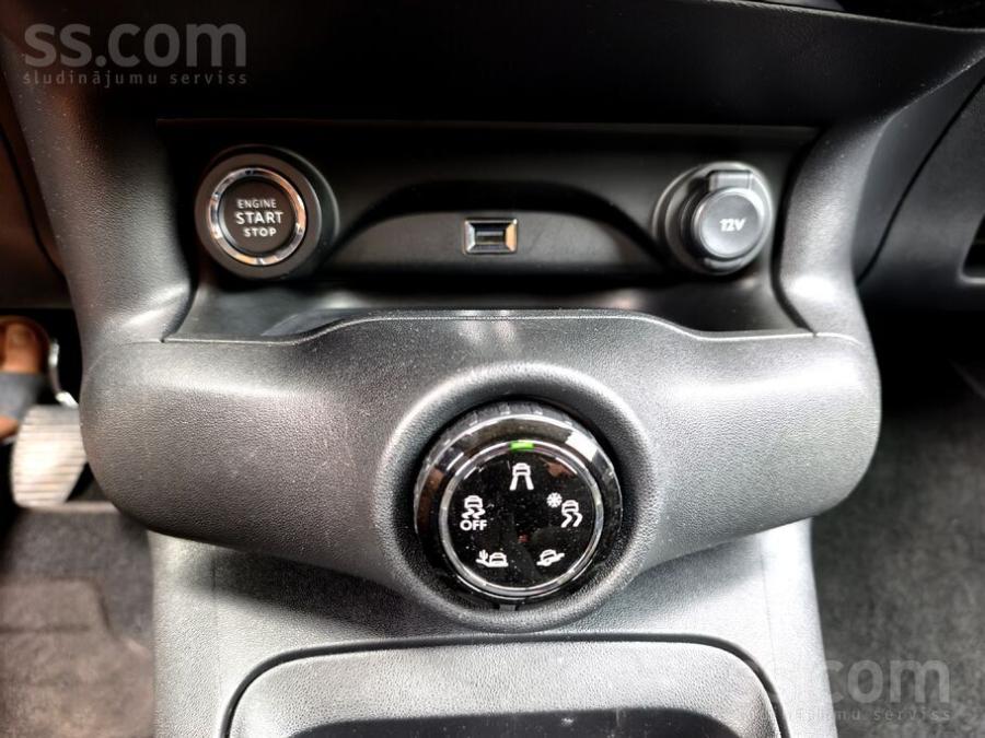 Balts Citroen C4 Cactus 2019 Jelgava, ar dzinēja tilpumu 1.20 L un nobraukumu 0 tūkst. km par 7990 €, foto 32 vietnē AUTOMOTO.COM.LV