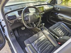 White Citroen C4 Cactus 2019 in Taurage, with an engine capacity of 1.50 L and mileage of 173 thousand km for 7700 €, photo 15 on AUTOMOTO.COM.LV