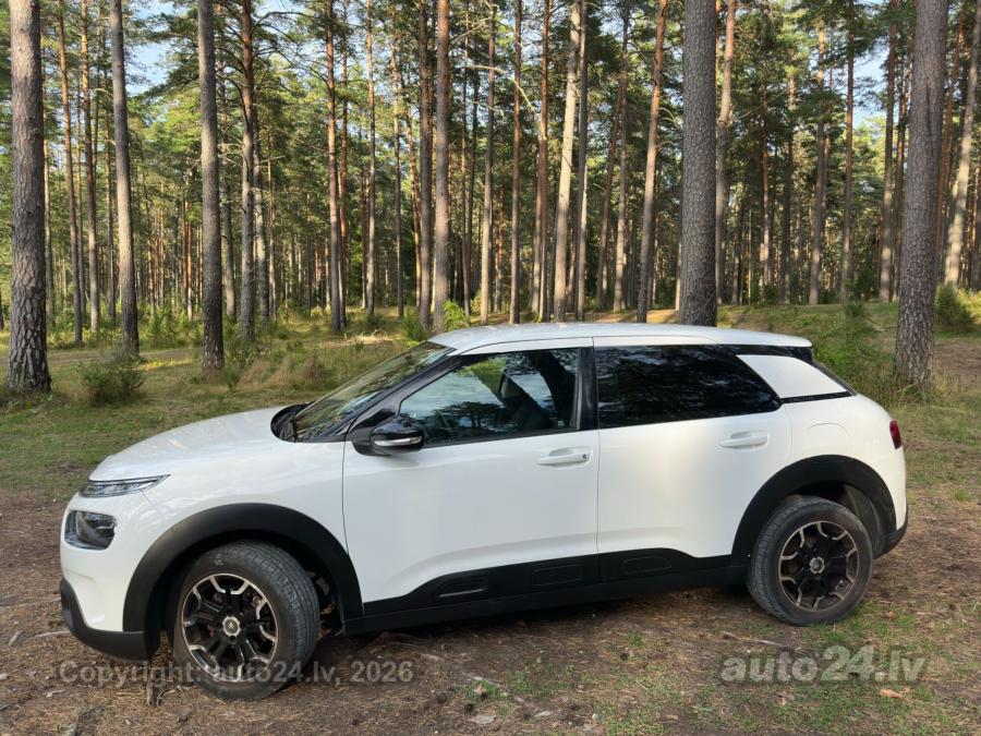 Белый Ситроен C4 Кактус 2019 в Нарва, объемом двигателя 1.50 л и пробегом 105 тыс. км за 7850 €, фото 3 на AUTOMOTO.COM.LV