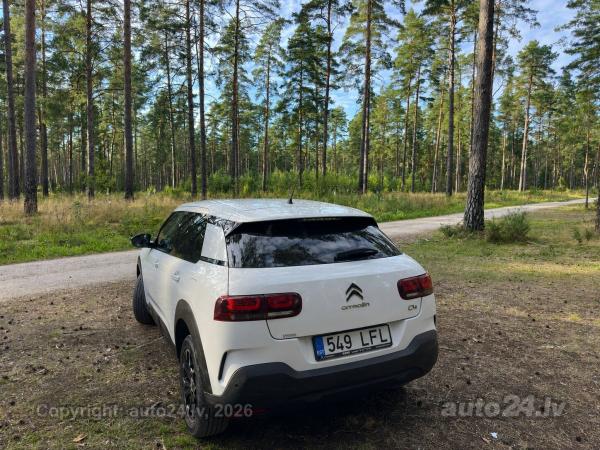 Balts Citroen C4 Cactus 2019 Narva, ar dzinēja tilpumu 1.50 L un nobraukumu 105 tūkst. km par 7850 €, foto 3 vietnē AUTOMOTO.COM.LV