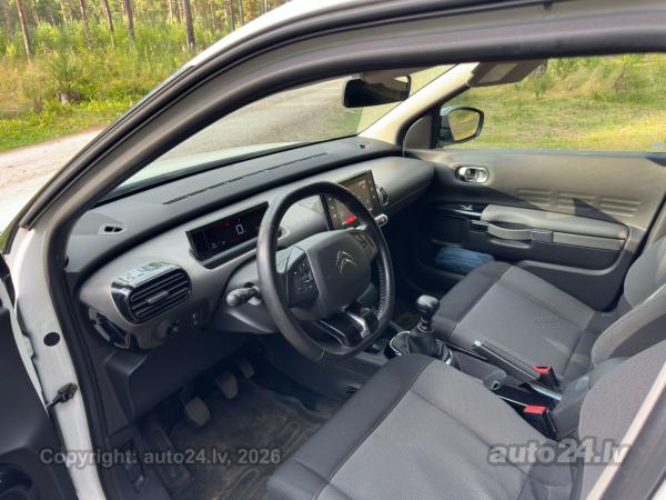 Balts Citroen C4 Cactus 2019 Narva, ar dzinēja tilpumu 1.50 L un nobraukumu 105 tūkst. km par 7850 €, foto 6 vietnē AUTOMOTO.COM.LV