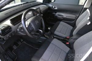 White Citroen C4 Cactus 2019 in Riga, with an engine capacity of 1.20 L and mileage of 129 thousand km for 5990 €, photo 7 on AUTOMOTO.COM.LV
