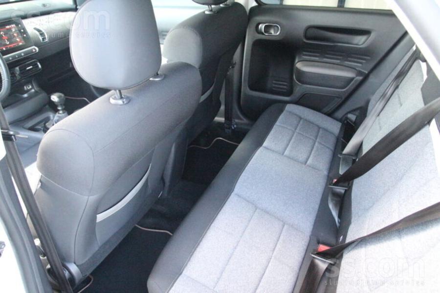 White Citroen C4 Cactus 2019 in Riga, with an engine capacity of 1.20 L and mileage of 129 thousand km for 5990 €, photo 8 on AUTOMOTO.COM.LV
