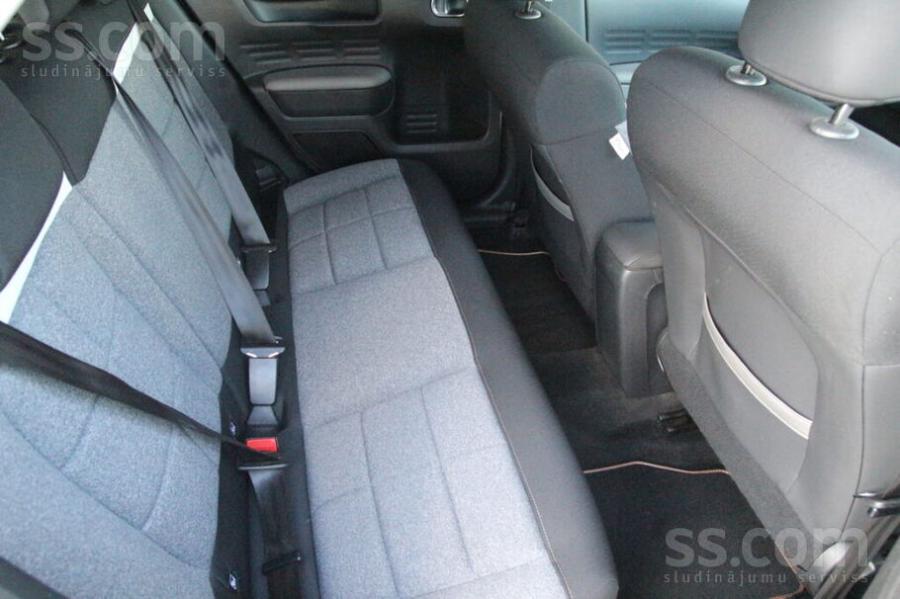 White Citroen C4 Cactus 2019 in Riga, with an engine capacity of 1.20 L and mileage of 129 thousand km for 5990 €, photo 9 on AUTOMOTO.COM.LV