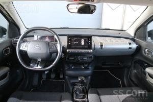 White Citroen C4 Cactus 2019 in Riga, with an engine capacity of 1.20 L and mileage of 129 thousand km for 5990 €, photo 11 on AUTOMOTO.COM.LV