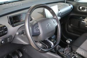White Citroen C4 Cactus 2019 in Riga, with an engine capacity of 1.20 L and mileage of 129 thousand km for 5990 €, photo 12 on AUTOMOTO.COM.LV