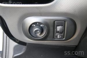 White Citroen C4 Cactus 2019 in Riga, with an engine capacity of 1.20 L and mileage of 129 thousand km for 5990 €, photo 22 on AUTOMOTO.COM.LV