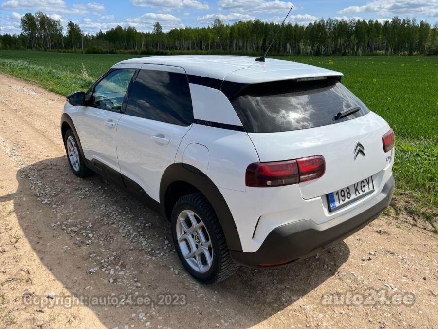 Balts Citroen C4 Cactus 2020 Tallina, ar dzinēja tilpumu 1.50 L un nobraukumu 125 tūkst. km par 8500 €, foto 4 vietnē AUTOMOTO.COM.LV