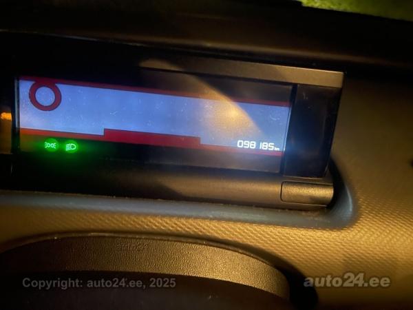 Белый Ситроен C4 Кактус 2020 в Тарту, объемом двигателя 1.50 л и пробегом 98 тыс. км за 10700 €, фото 11 на AUTOMOTO.COM.LV
