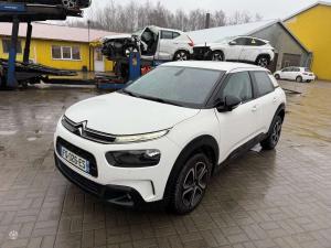 White Citroen C4 Cactus 2020 in Kaunas, with an engine capacity of 1.50 L and mileage of 177 thousand km for 7139 €, photo 2 on AUTOMOTO.COM.LV