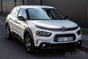 Белый Ситроен C4 Кактус 2020 в Рига, объемом двигателя 1.20 л и пробегом 0 тыс. км за 7500 €, фото  на AUTOMOTO.COM.LV