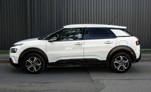 Balts Citroen C4 Cactus 2020 Rīga, ar dzinēja tilpumu 1.20 L un nobraukumu 98 tūkst. km par 7500 €, foto 7 vietnē AUTOMOTO.COM.LV