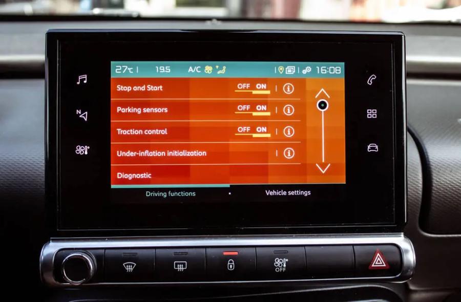 Balts Citroen C4 Cactus 2020 Rīga, ar dzinēja tilpumu 1.20 L un nobraukumu 98 tūkst. km par 7500 €, foto 17 vietnē AUTOMOTO.COM.LV