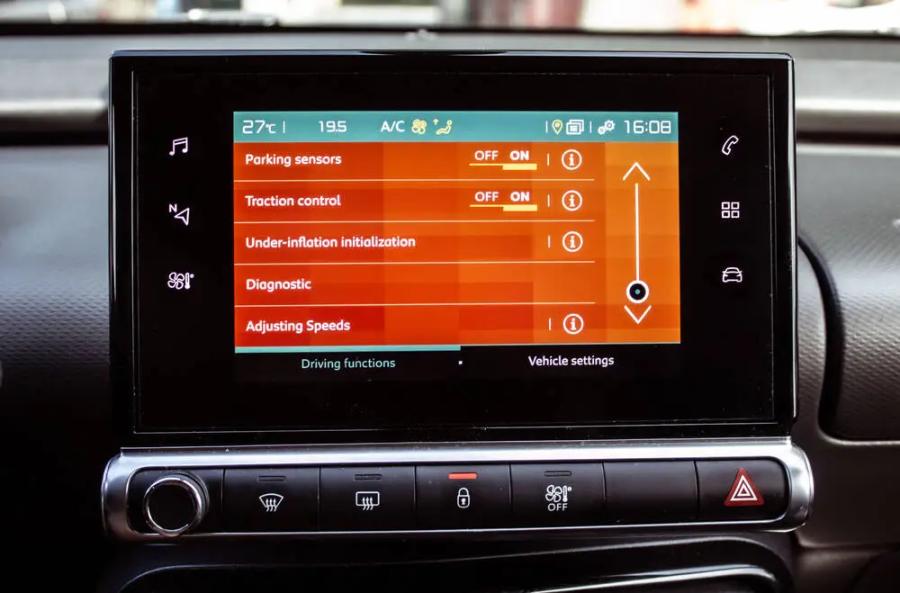 Balts Citroen C4 Cactus 2020 Rīga, ar dzinēja tilpumu 1.20 L un nobraukumu 98 tūkst. km par 7500 €, foto 18 vietnē AUTOMOTO.COM.LV