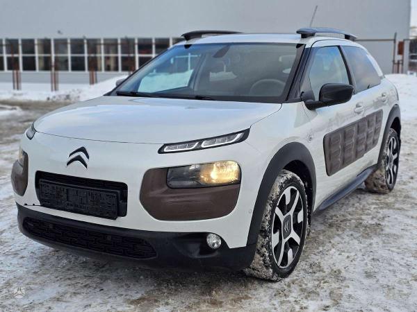 Balts Citroen C4 Cactus 2014 Rokiškis, ar dzinēja tilpumu 1.56 L un nobraukumu 235 tūkst. km par 5687 €, foto 5 vietnē AUTOMOTO.COM.LV