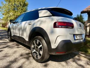 White Citroen C4 Cactus 2019 in Valmiera, with an engine capacity of 1.20 L and mileage of 73 thousand km for 8000 €, photo 4 on AUTOMOTO.COM.LV