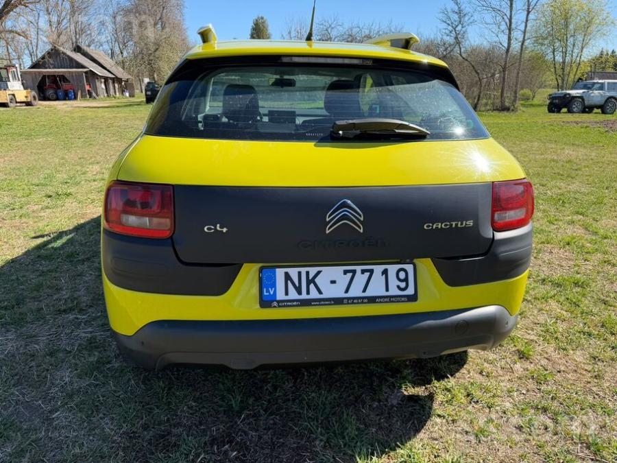 Dzeltens Citroen C4 Cactus 2015 Rēzekne, ar dzinēja tilpumu 1.60 L un nobraukumu 149 tūkst. km par 6000 €, foto 9 vietnē AUTOMOTO.COM.LV